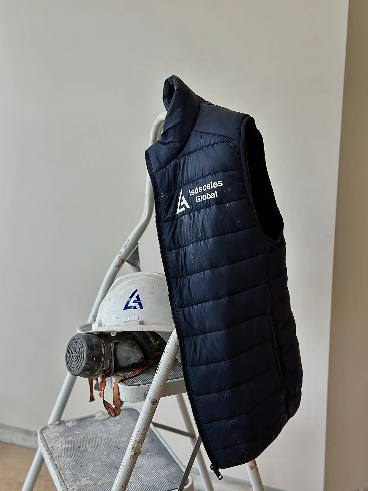 Isósceles Global Constructora - Expertos en obra nueva, reformas y construcción